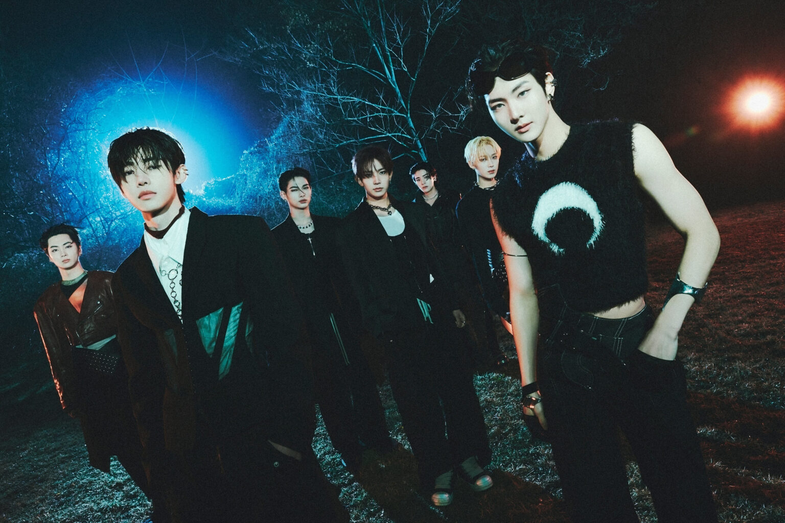 Com estética dark, ENHYPEN lança MV para a b-side “Brought The Heat ...