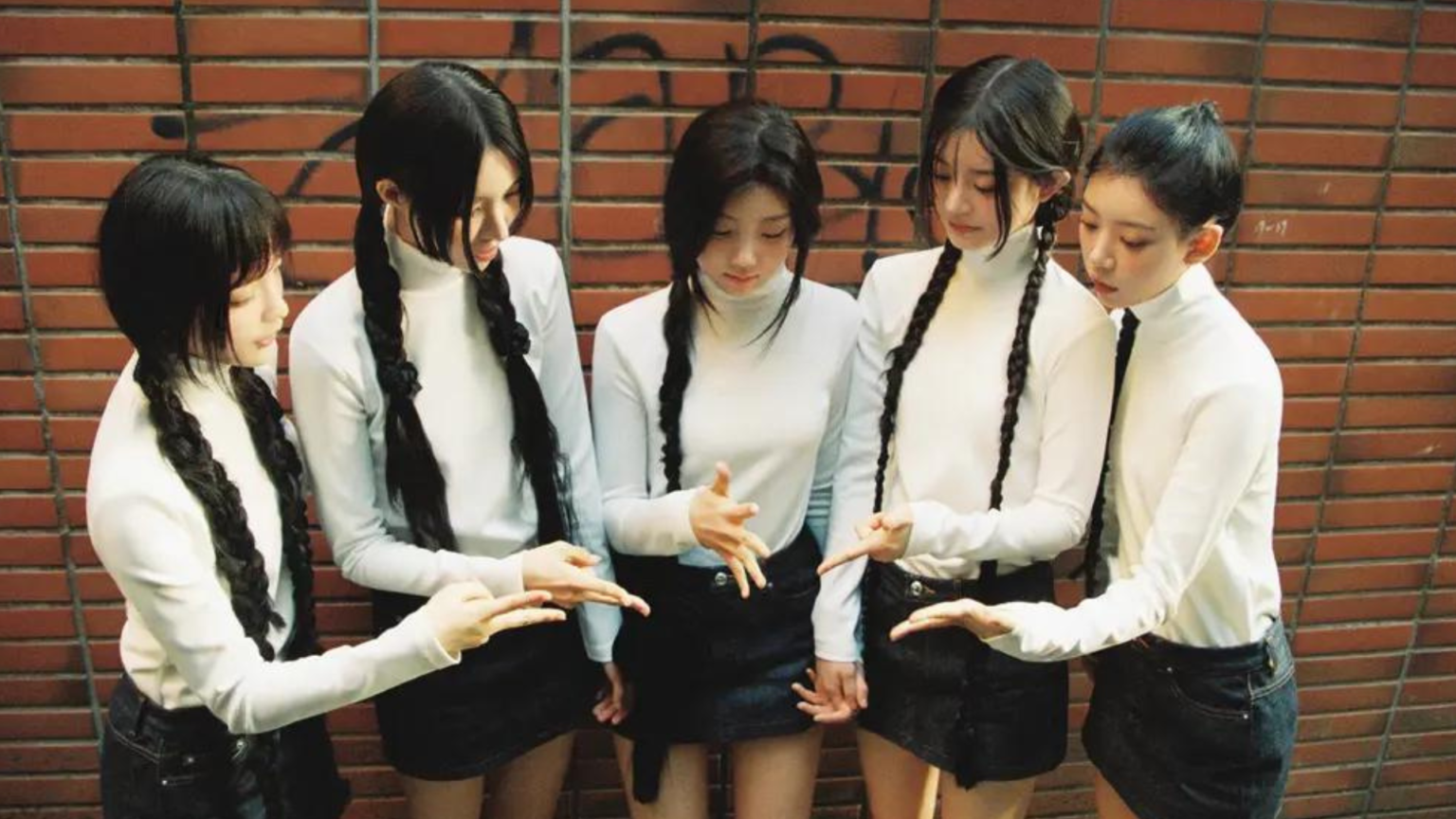 ILLIT revela “GLLIT” como nome oficial do fandom – HIT!Magazine