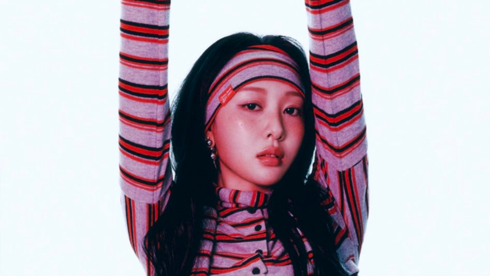 Yves (LOONA) lança seu lightstick oficial – HIT!Magazine