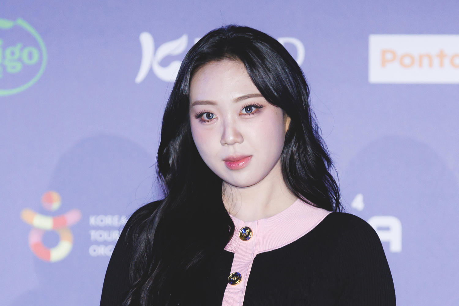 Rapper Lee Youngji doa 20 milhões de wons para apoiar familiares das ...