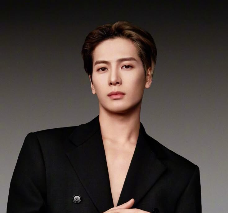 Jackson Wang dá pistas sobre possível turnê mundial e passagem pelo ...