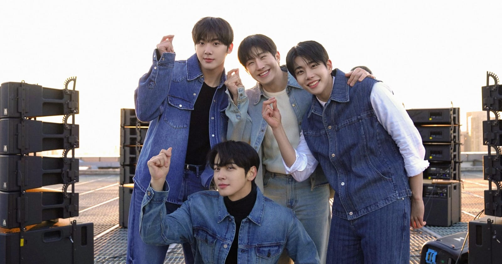 ASTRO divulga nova versão de seu light stick – HIT!Magazine